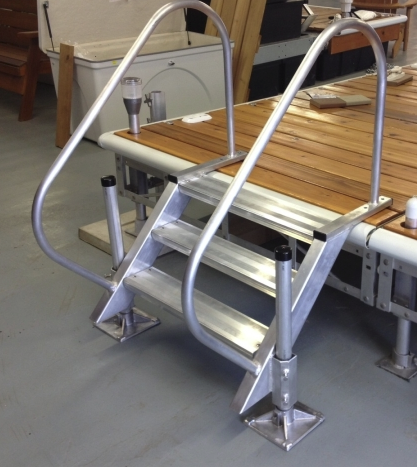 Water Entry Staircase – BoatNDock.com